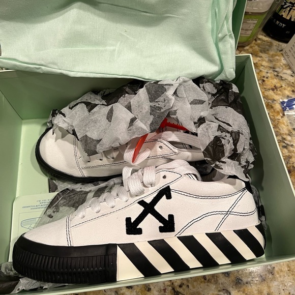 Off-White | Shoes | Off White New Arrow Sneaker | Poshmark